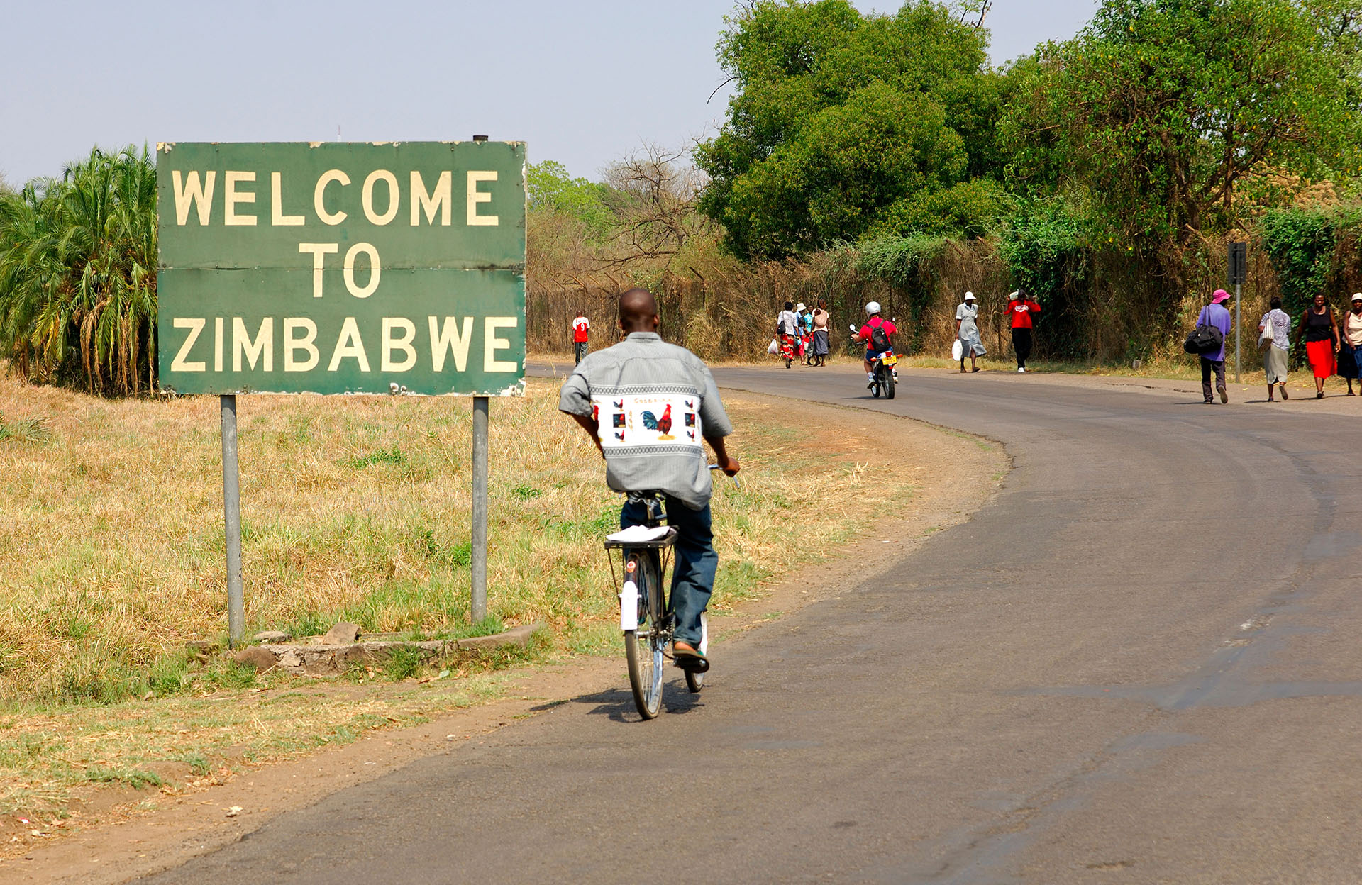 When your commute crosses a border - ADP ReThink Q